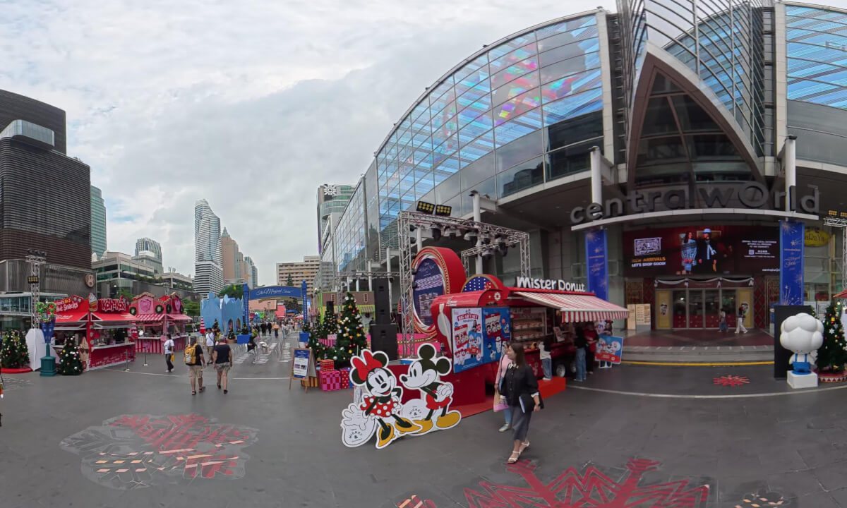 Thialand Christmas Food Market & Disney | DeoVR