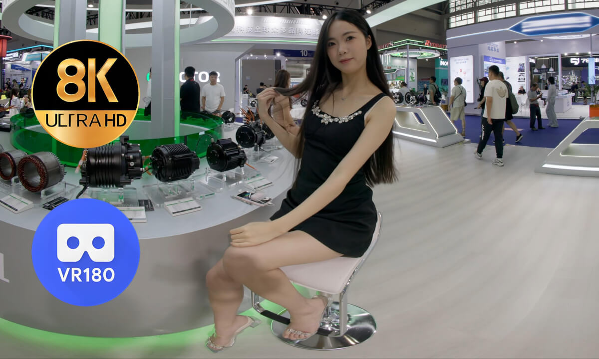 Girls at OSMOTOR Booth at CIMAMotor 2025 | DeoVR