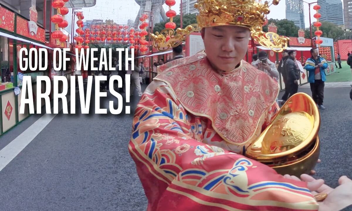 The fifth day of the Lunar New Year: Welcome the God of Wealth. Whoever ...