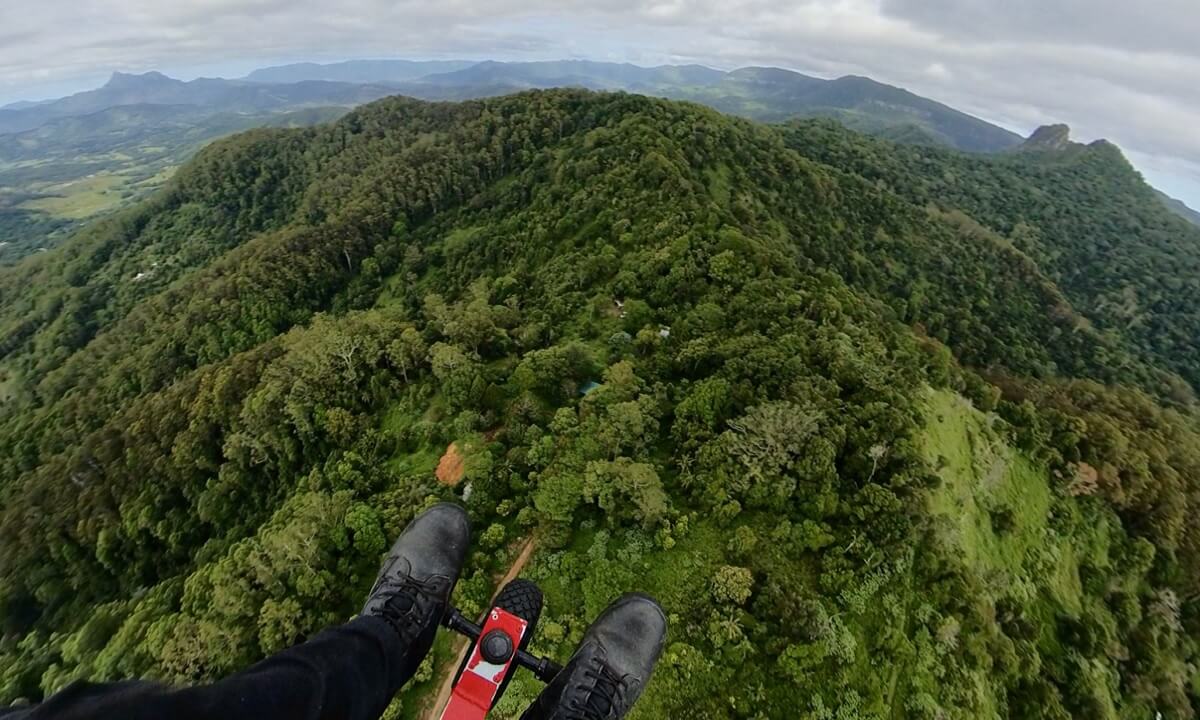 Bumpy air_flight-360_3D - Blacklightz - VR Video | DeoVR