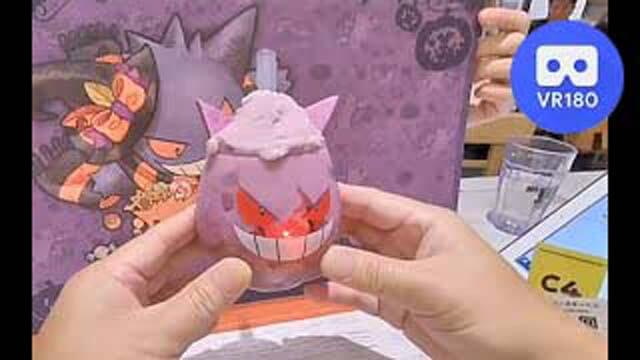 ngar's Confuse Ray Smoothie & Grookey's Melon Soda Float @ Pokémon Cafe.