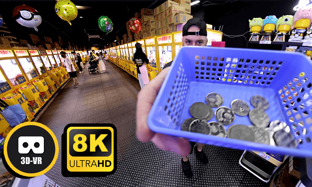 Playing the Claw Arcade in Taiwan! - 8K 3D | DeoVR