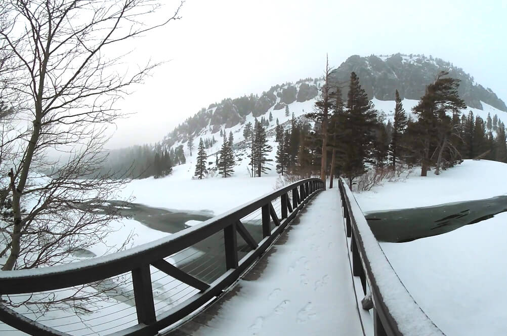 VR180 Relaxing in the snow - Good Moments - VR Video | DeoVR