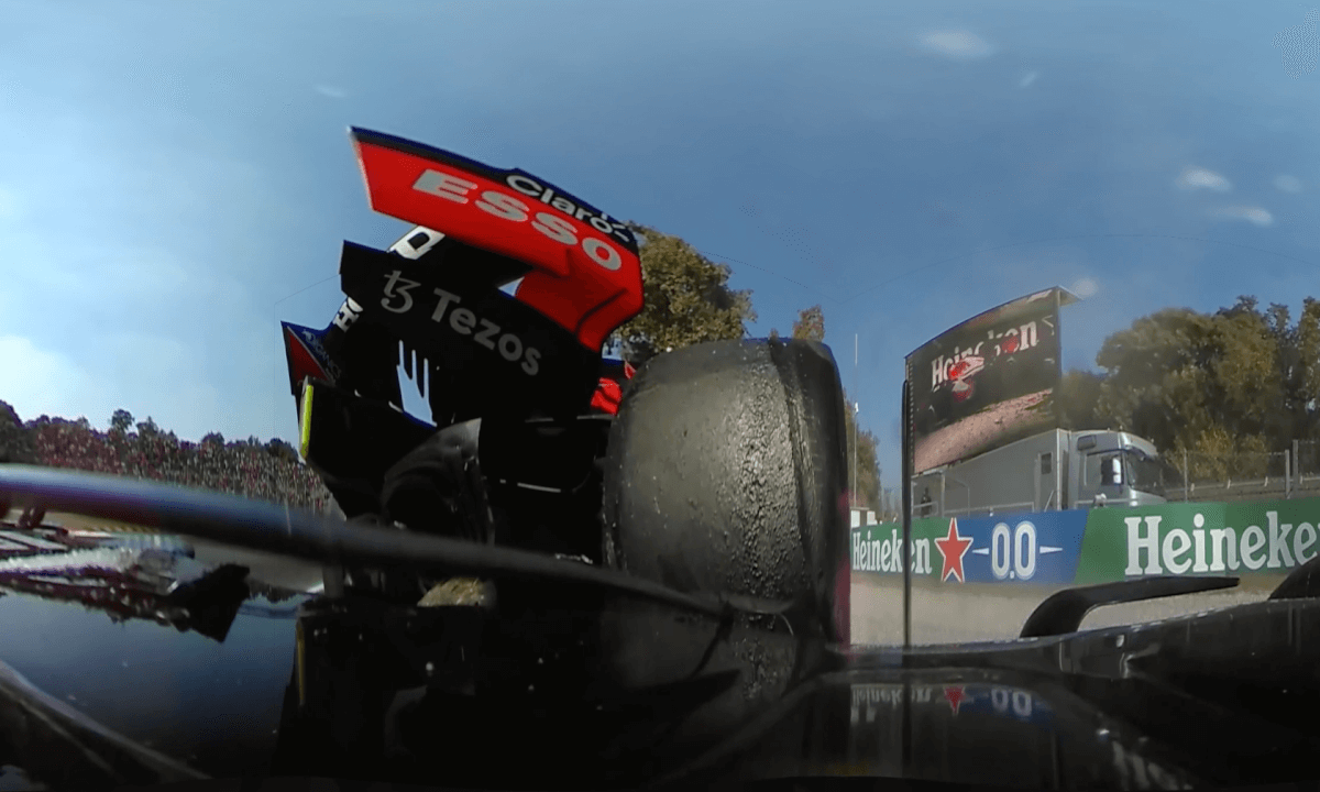 F1 Crash 360 - Hello DEO - VR Video | DeoVR