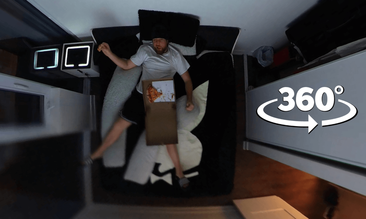 360 Virtual Reality Bedroom Experience featuring Pizza