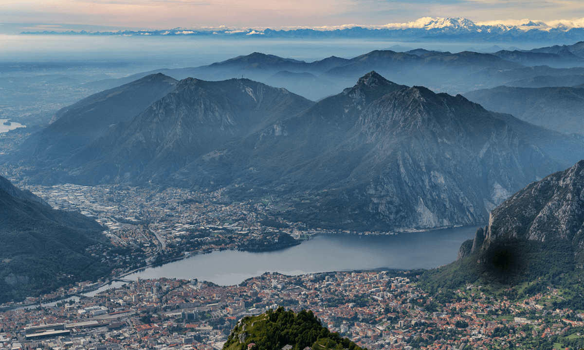 Insane Views over Luxury lake COMO. Hiking VR tour. Relax, meditate ...