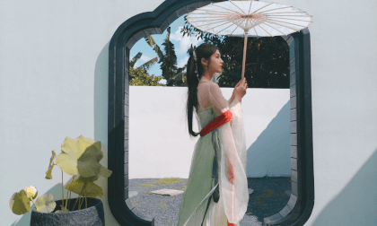 Discover 3D Videos on QooCam EGO Channel. Immersive VR Experience on DeoVR