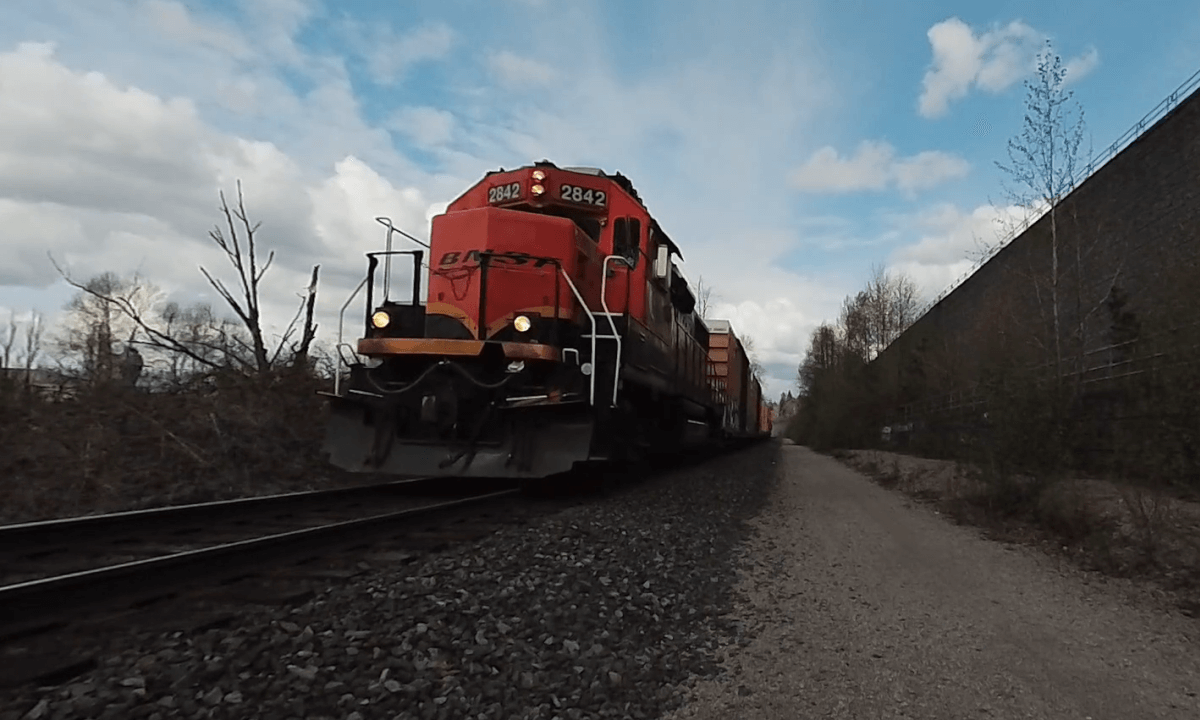 360 VR BNSF Short Train Unedited Qoocam 3 Footage | DeoVR