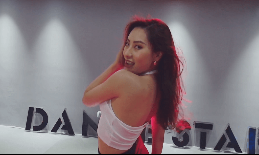 Weekend - 3D Videos on QooCam EGO - VR Video | DeoVR