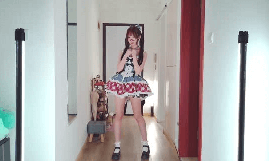 House Dance - 3D Videos on QooCam EGO - VR Video | DeoVR