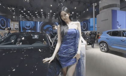 Cars VR Videos - DeoVR