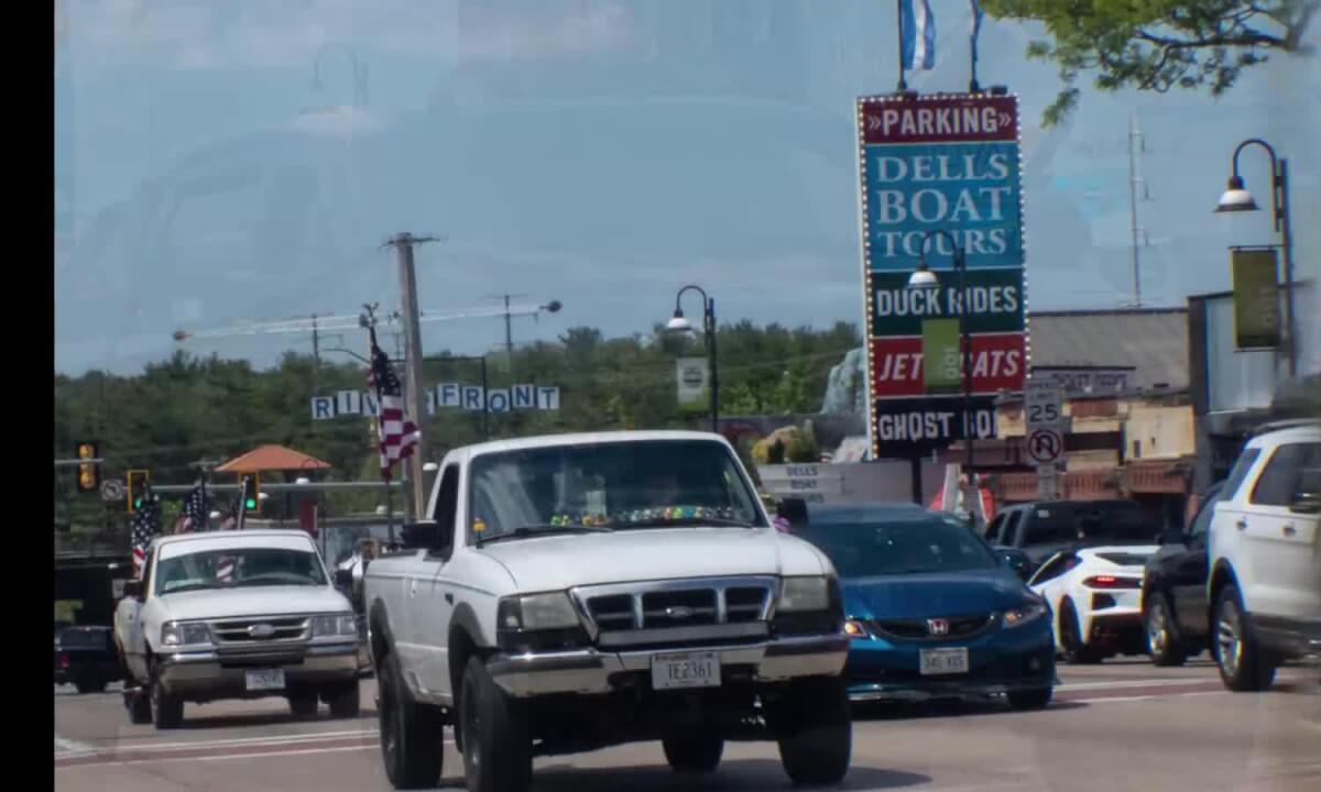 Automotion 2024 - Wisconsin Dells - photo slide show - 391 3D photos