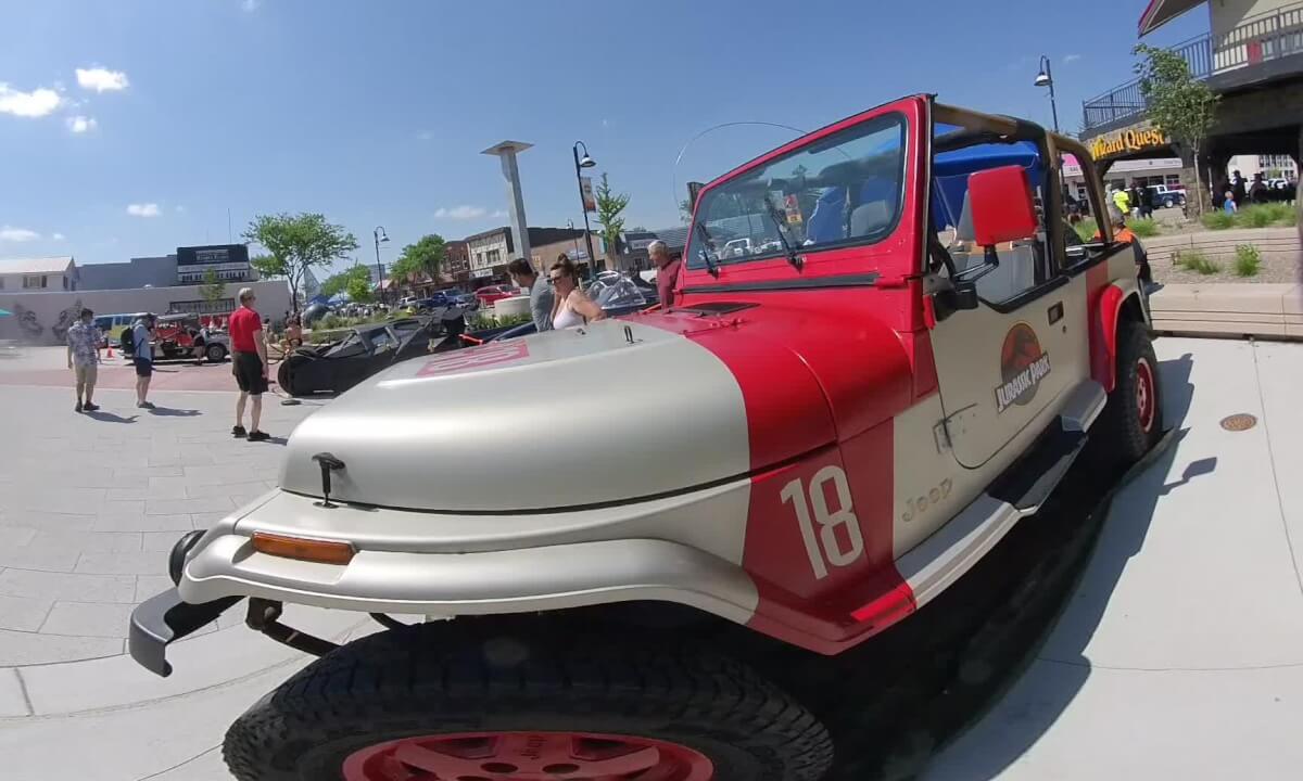 Jurassic Park Jeep Automotion 2024 Wisconsin Dells VR 3D 180 VID ...