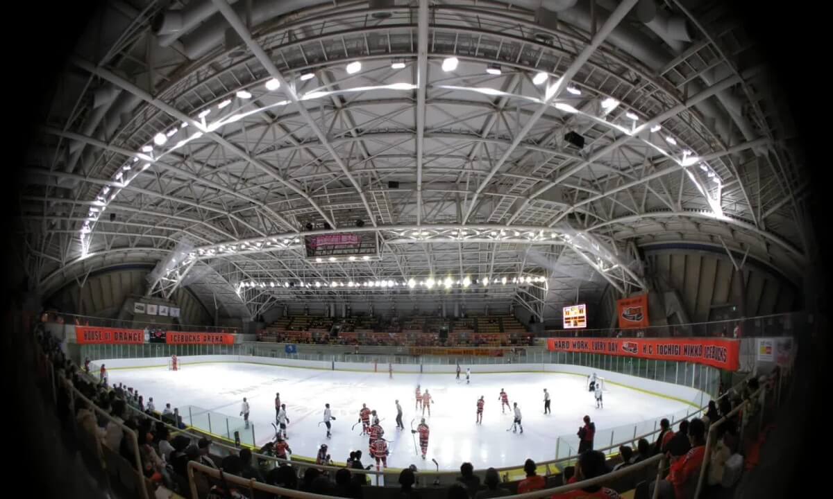 IceBucks vs Grits Pre-Season Game at Nikko Kirifuri Ice Arena in ...