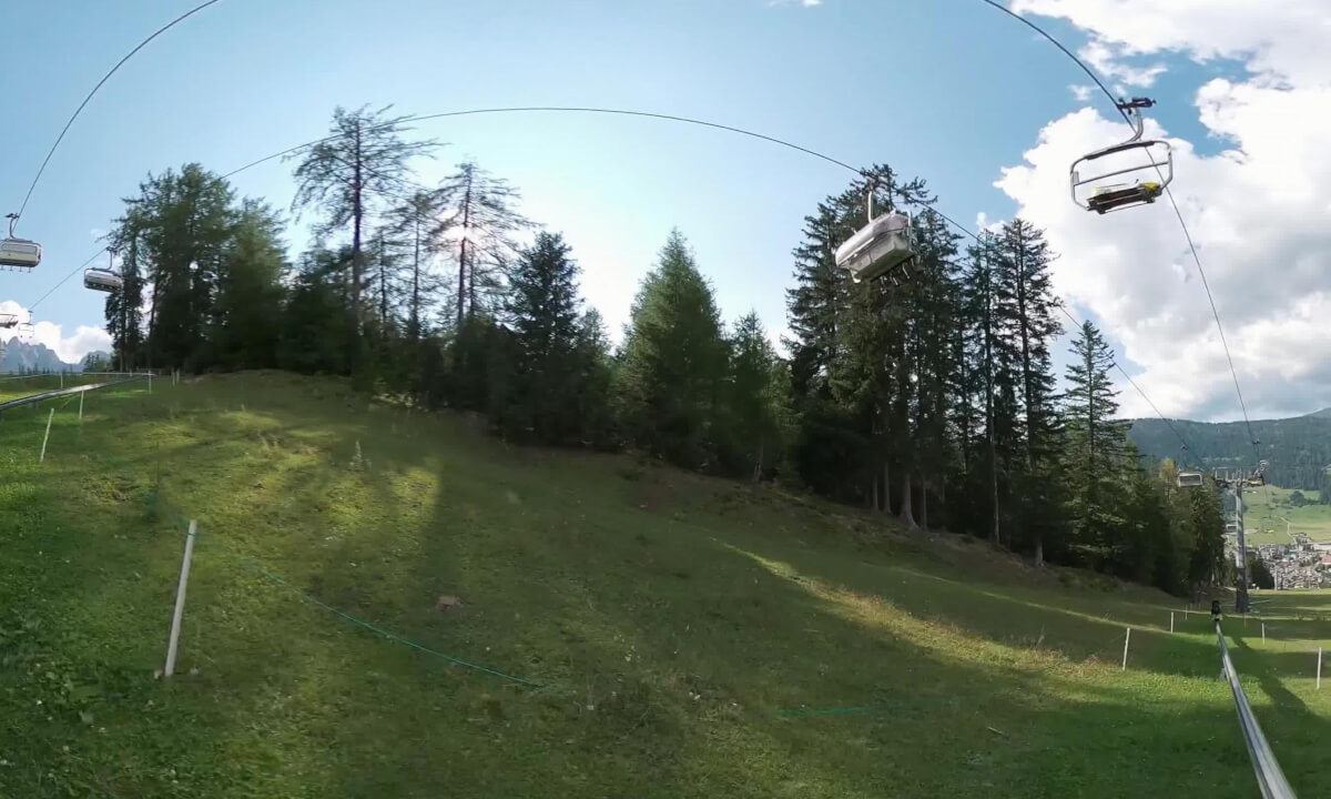 Adventure in the italian Alps - 360° toboggan, flyline and trekking