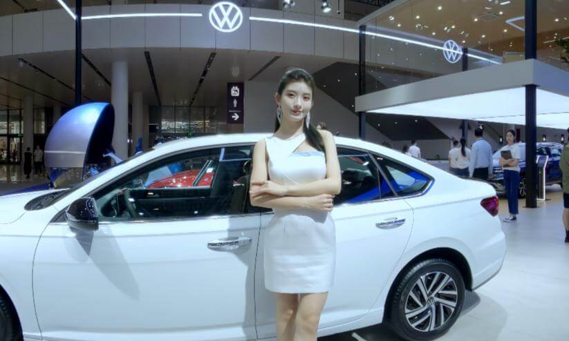 Car show shooting internet celebrity BB sauce | DeoVR