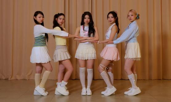 RESCENE - UhUh Special Performance (Flat 3D) | DeoVR