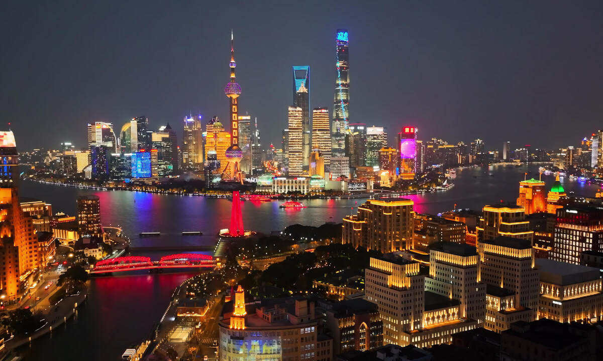 Dazzling night view of the Bund, Shanghai | 8K Drone Shot