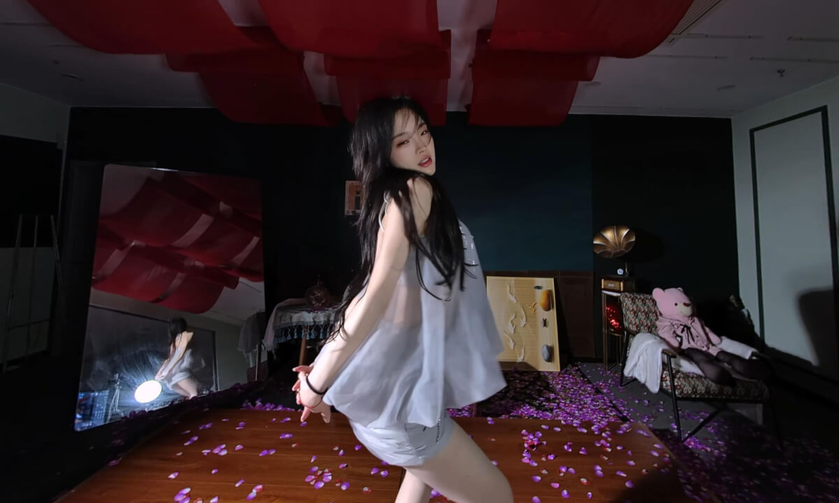 狸妖妖liyaoyao 20250404001 Marionette 3D VR 180 8K | DeoVR