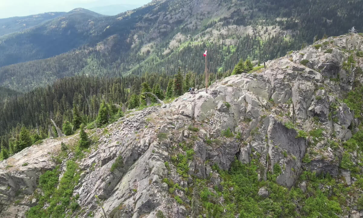 Peak and Flagpole on Mount Roberts Mountain near Rossland, BC (4K, Flat)