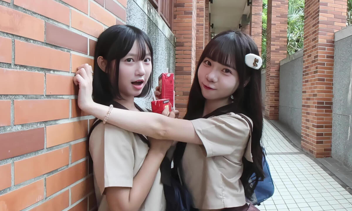 Model Outdoor Shoot-COCO & Kuma Chan Part 01 | DeoVR