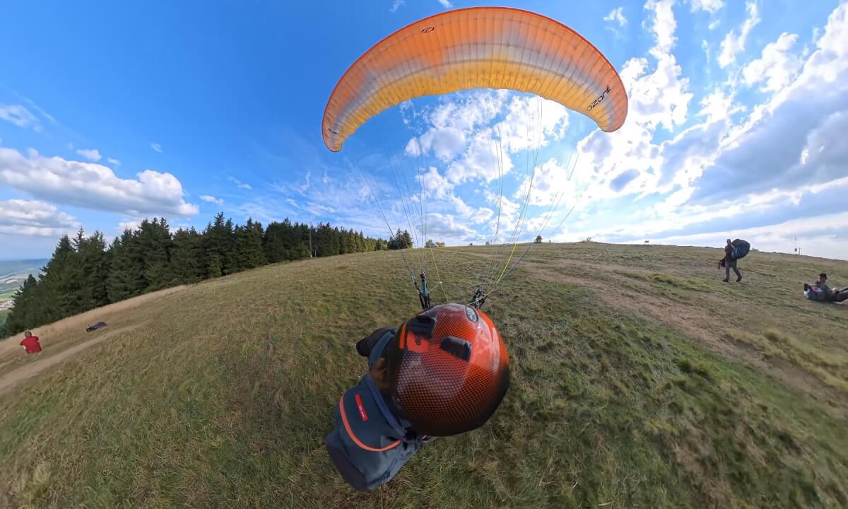 360° 8K Paragliding #348: Short flight in strong north winds on Wasserkuppe
