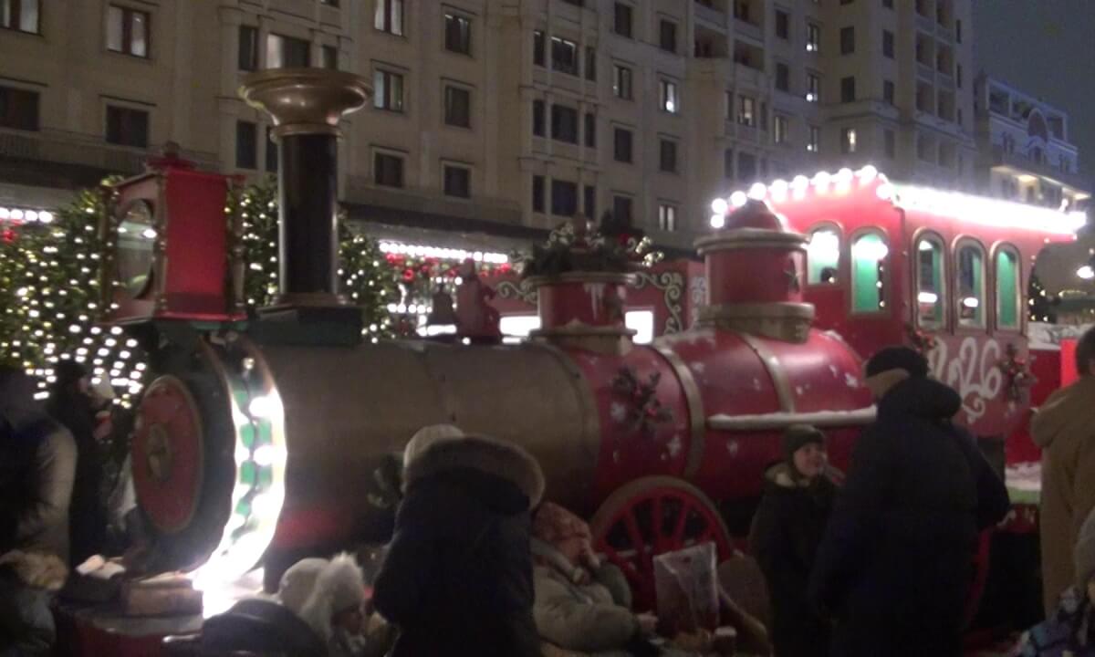 New Year's Steam Train | DeoVR